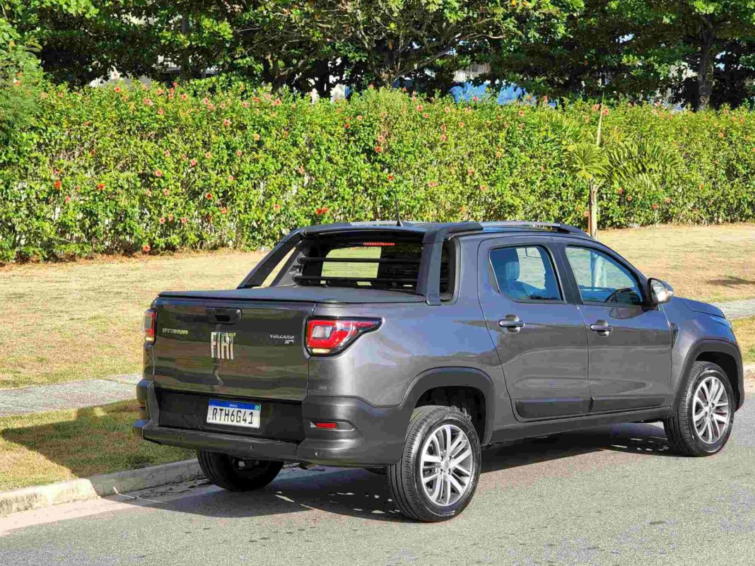 Fiat Strada Volcano AT - Câmbio favorável - Roda Rio